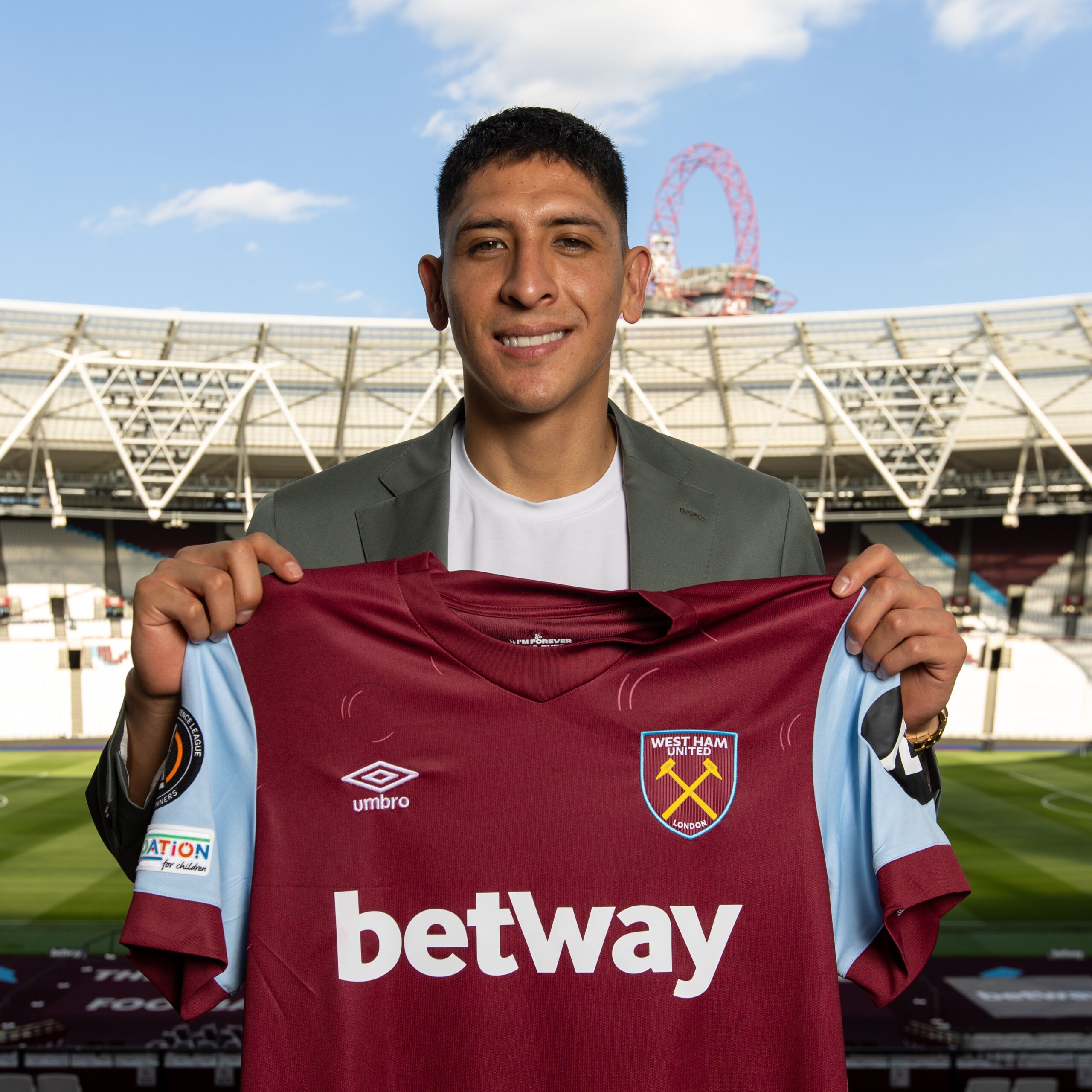 Un "Machín" en la Premier, Edson Álvarez firmó con el West Ham - Fútbol ...