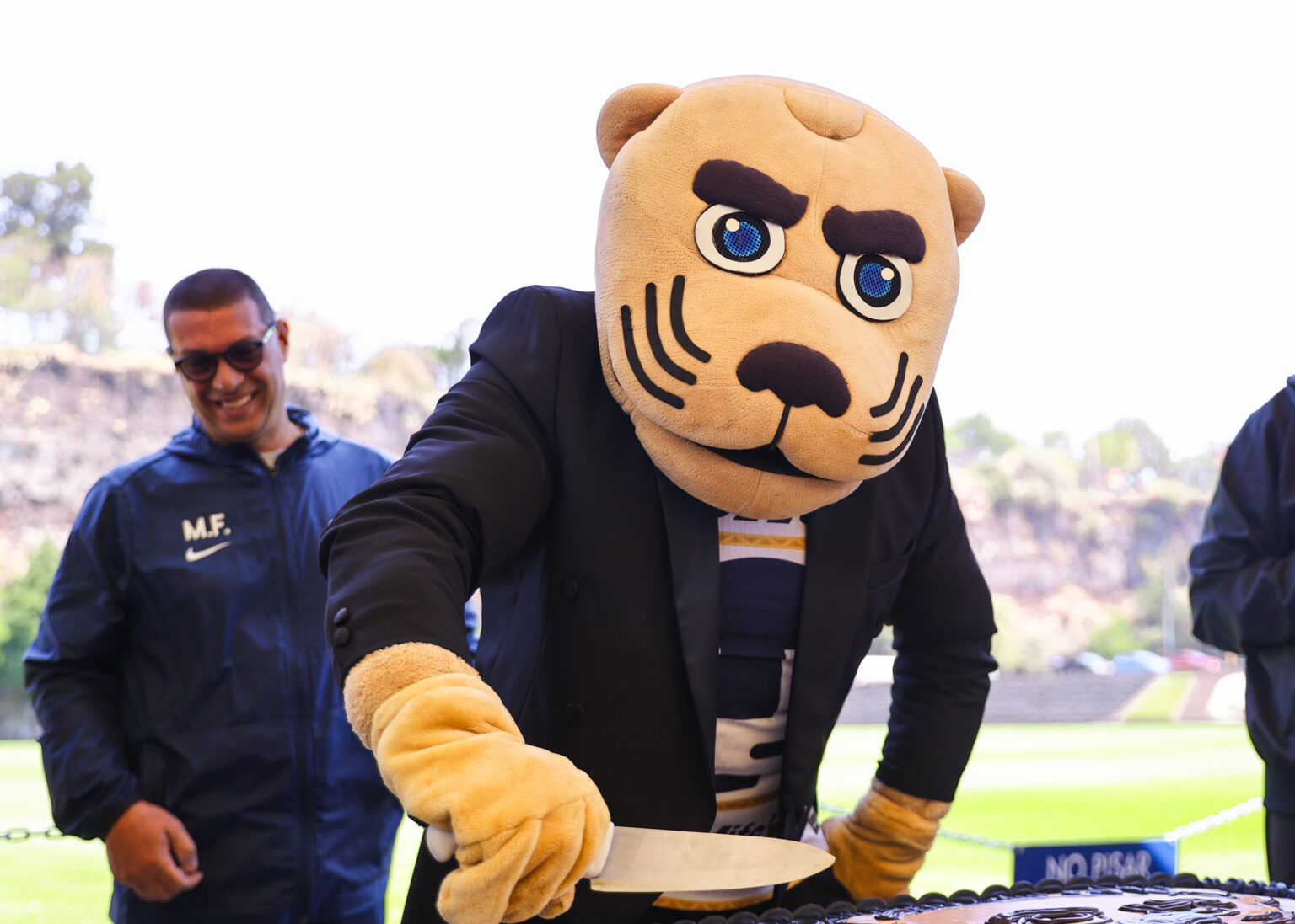 Goyo, la emblemática mascota de Pumas, celebra 25 años de historia ...