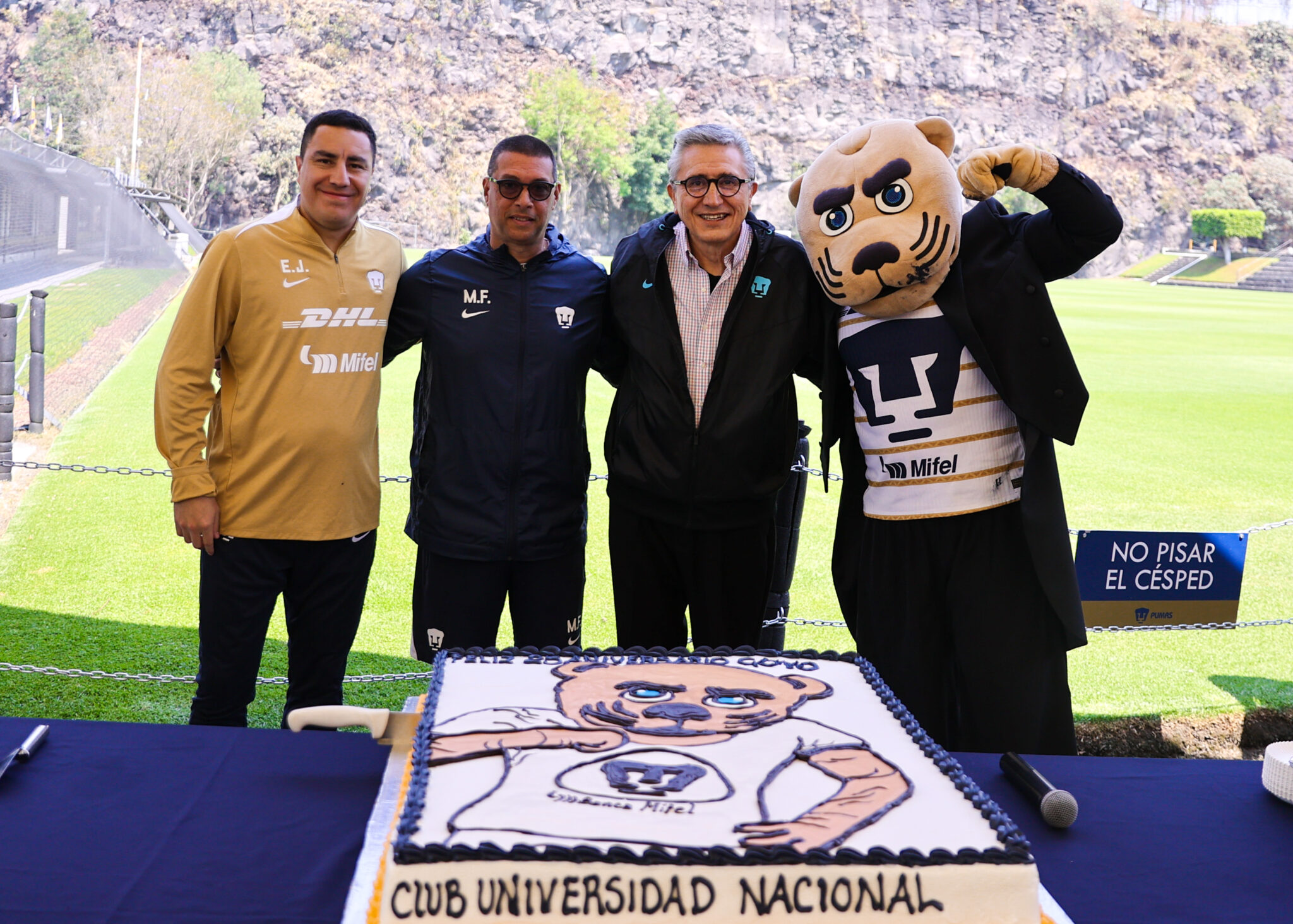Goyo, la emblemática mascota de Pumas, celebra 25 años de historia ...